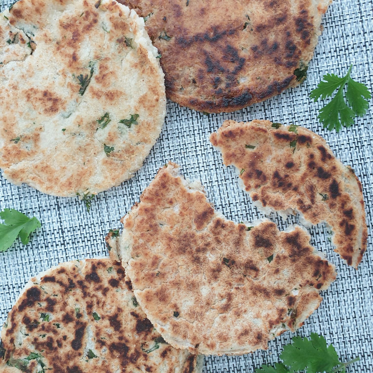 Gezond & Slank met Keto Recepten - Andere bijgerechten - Keto naan brood